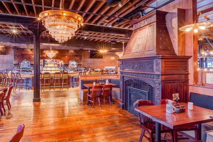 14 Best Denver Restaurants for Large Groups | Avital